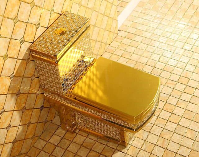 Royal Gold & Diamond Toilet – Modern Designer Luxury for Bathrooms ...