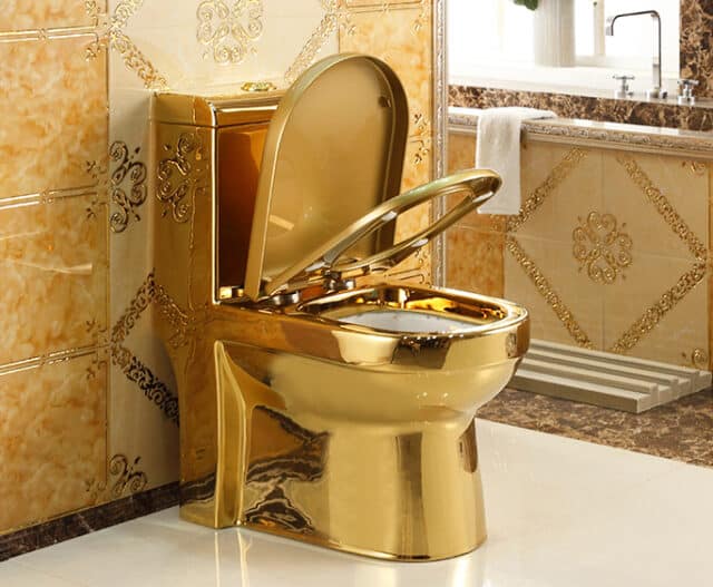 Deluxe Plain Gold Toilet for Premium Bathrooms - Royal Toiletry Global