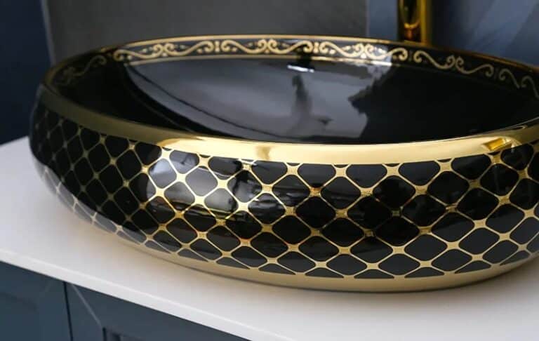 Black & Gold Bathroom Basin with Luxury Mesh Pattern - Royal Toiletry ...
